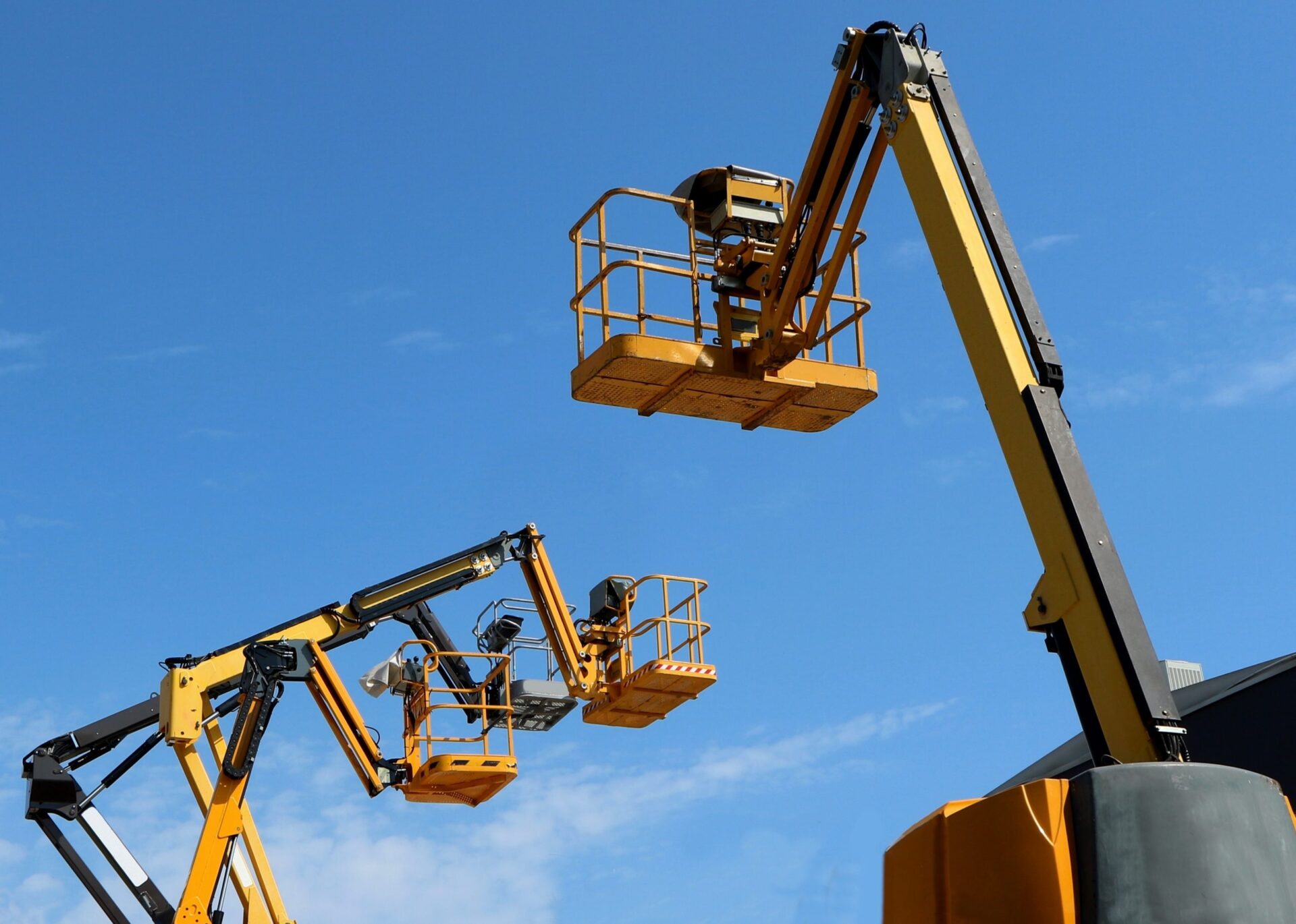 Aerial Work Platforms: Safety Operations and Motion Controls - Interior God